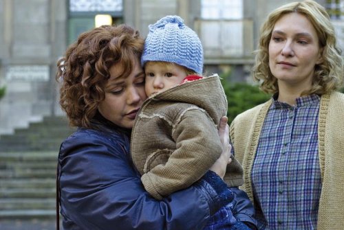 Wir Sind Das Volk : Liebe Kennt Keine Grenzen (TV) online schauen auf Deutsch mit englischen ...