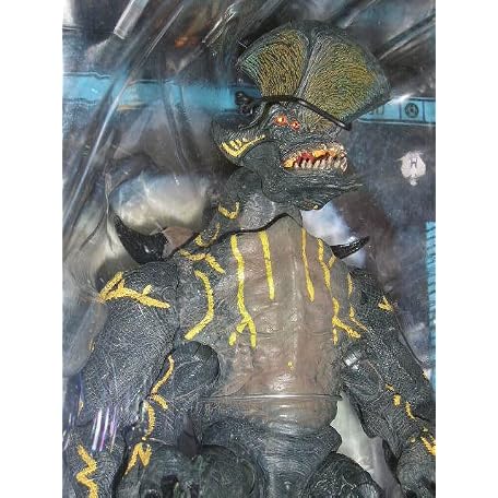 Mua NECA Pacific Rim Kaiju Axe Head Trespasser 7" Action Figure KAIJU ...