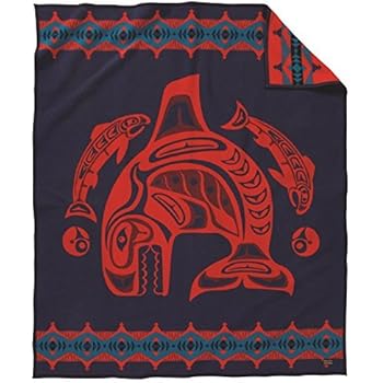 Amazon.com: Pendleton Raven and The Box of Knowledge Robe Blanket: Home & Kitchen