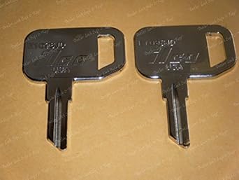 Amazon.com: 2 ILCO Keys For John Deere Tractors Key Blanks E1098JD ...