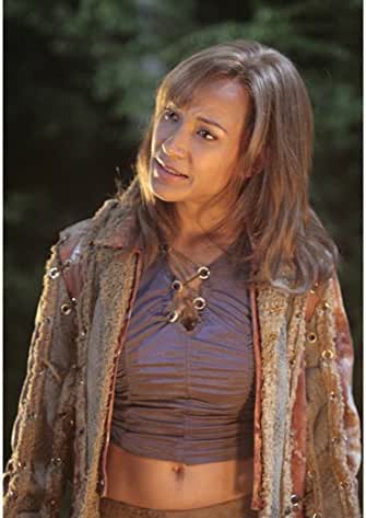 Rachell Luttrell as Teyla Emmagan Stargate Atlantis Exposed Midriff ...