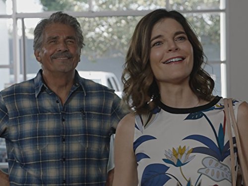 Watch Life in Pieces Season 2 | Prime Video