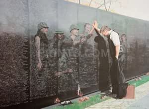 Amazon.com: Reflections by Lee Teter Vietnam Veteran Memorial Wall Art ...