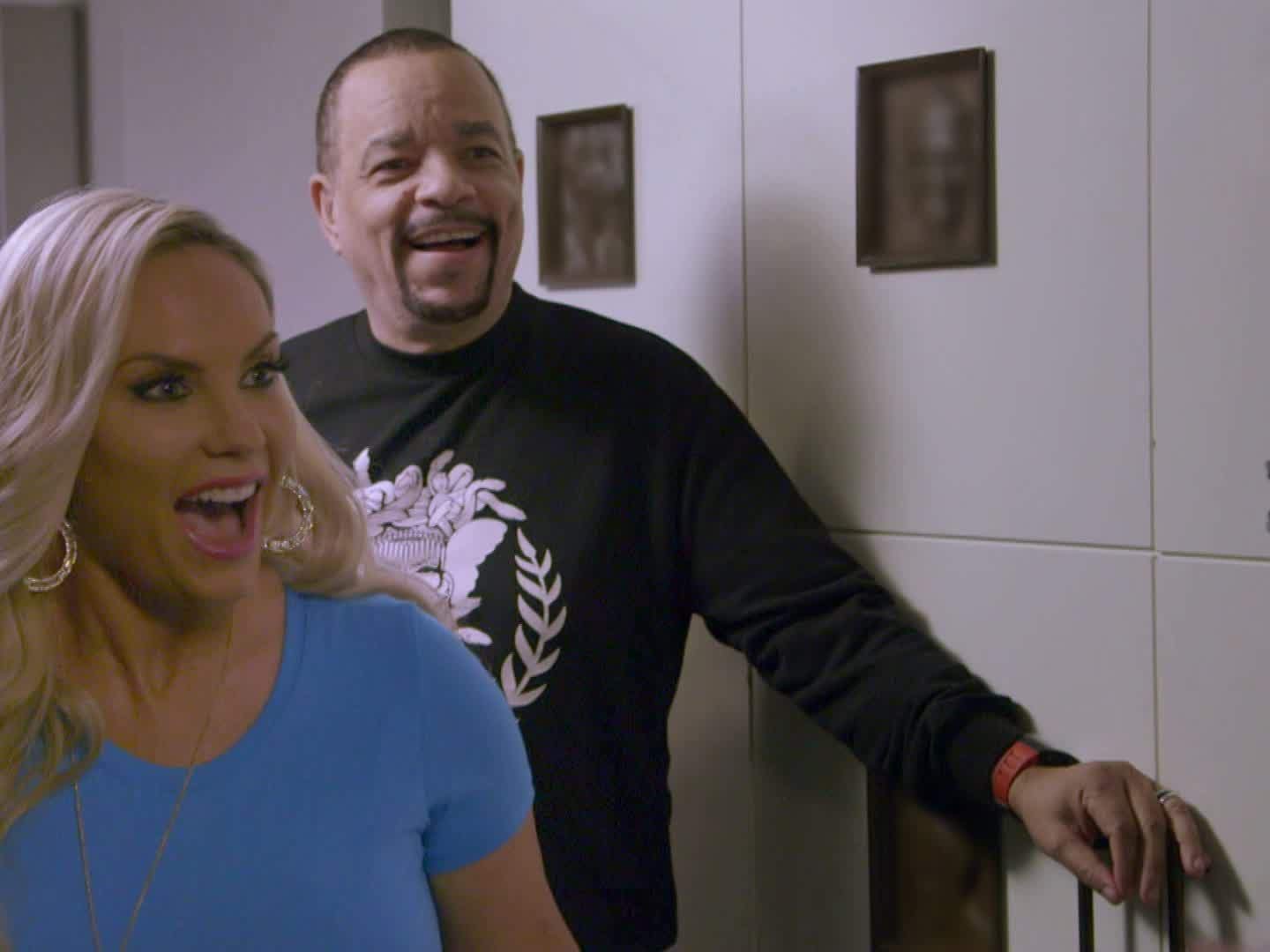 Watch Hollywood Medium With Tyler Henry Season 2 | Prime Video