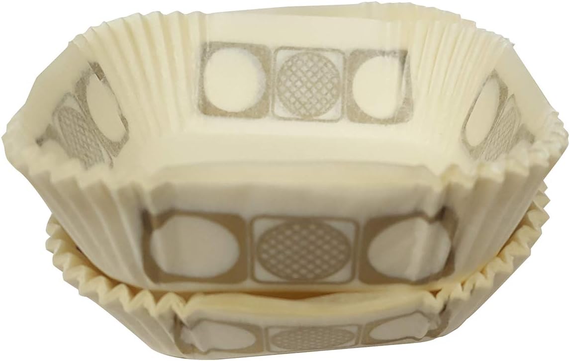 Amazon.com: Domino White Square Cupcake Baking Liners - 50 Count ...