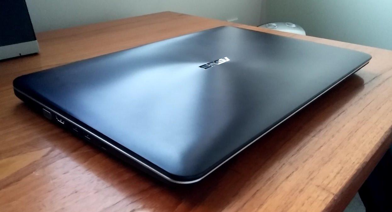 Asus F555LA-AB31 15.6-Inch Laptop (2.1 GHz Core i3-5010U Processor,4 GB ...