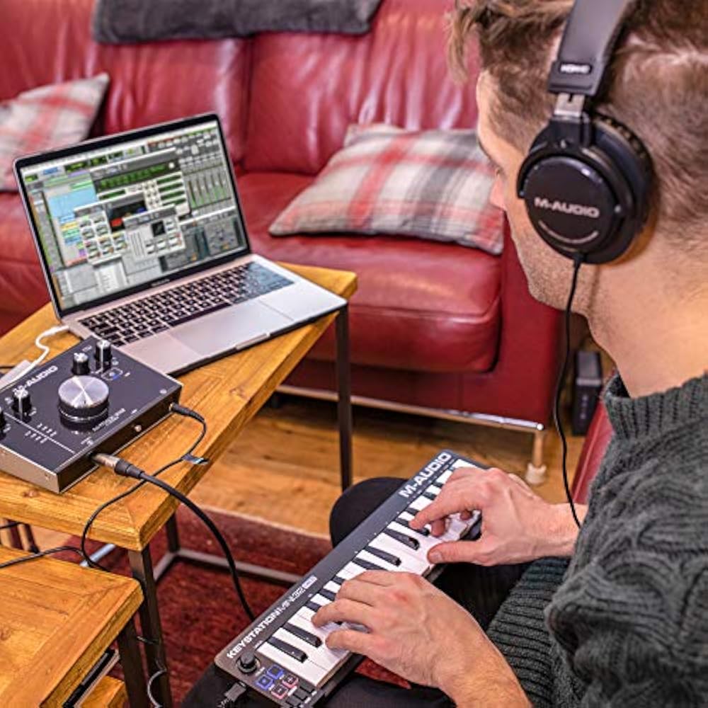 M Audio Keystation Mini 32 MK3 Ultra Portable USB MIDI Keyboard M Audio Keystation Mini 32 MK3 Ultra Portable USB MIDI Keyboard