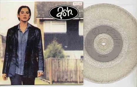 ASH - GOLDFINGER - 7 INCH VINYL / 45: Amazon.co.uk: CDs & Vinyl