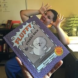 Fluffy Strikes Back (A P.U.R.S.T. Adventure): Ashley Spires ...