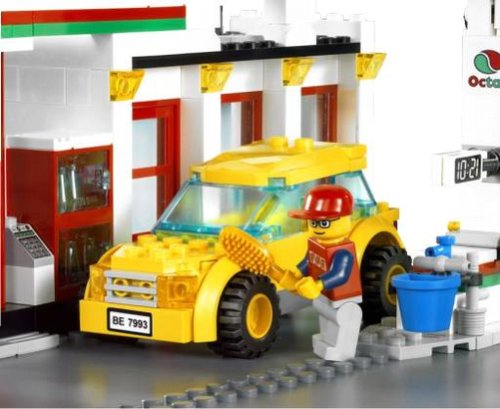 LEGO City 7993 Petrol Station - Want It All