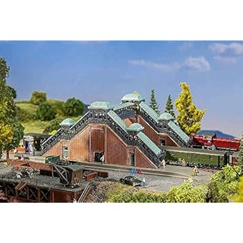 Amazon.com: Faller 222574 Roofed Pedestrian Bridge N Scale Building Kit ...