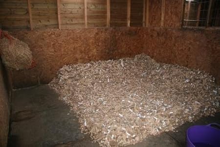 Shredded Bedding for Horses, Dogs and large animals (dust extracted ...