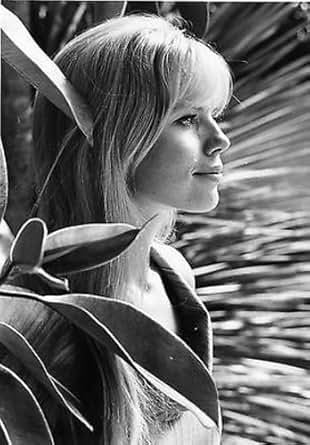 MARTA KRISTEN LOST IN SPACE 8X10" PHOTO #E1674 at Amazon's ...