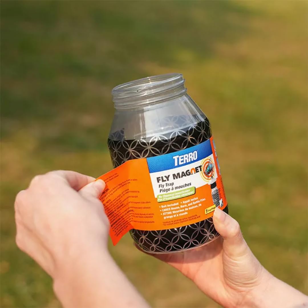 Mua TERRO Fly Magnet, Reusable Fly Trap - Includes One Fly Bait Packet ...