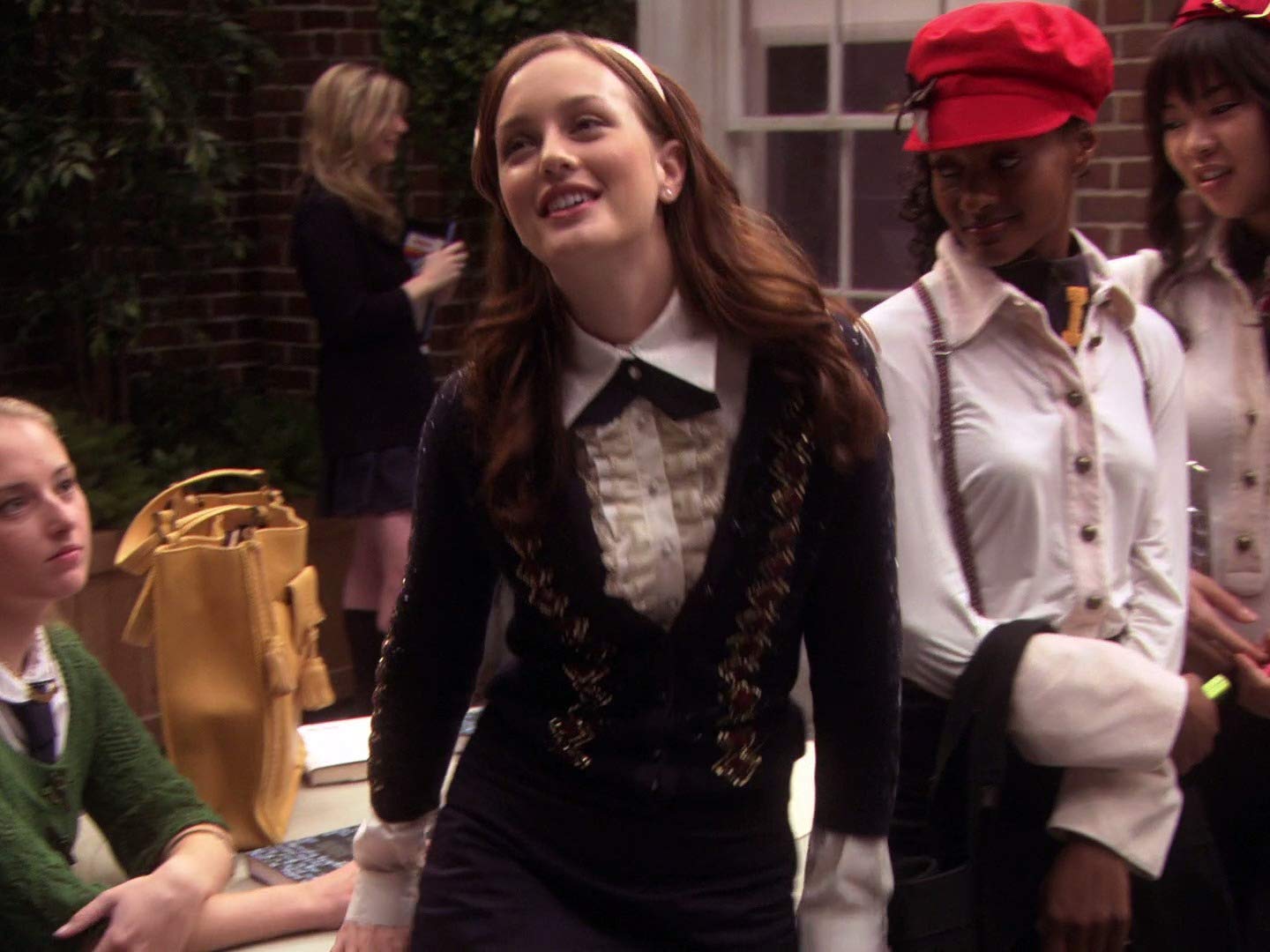 Watch Gossip Girl Season 1 | Prime Video