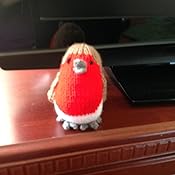 Knitted Robin & Yule Log Knitting Pattern eBook: Scope-Farrell, Clare ...