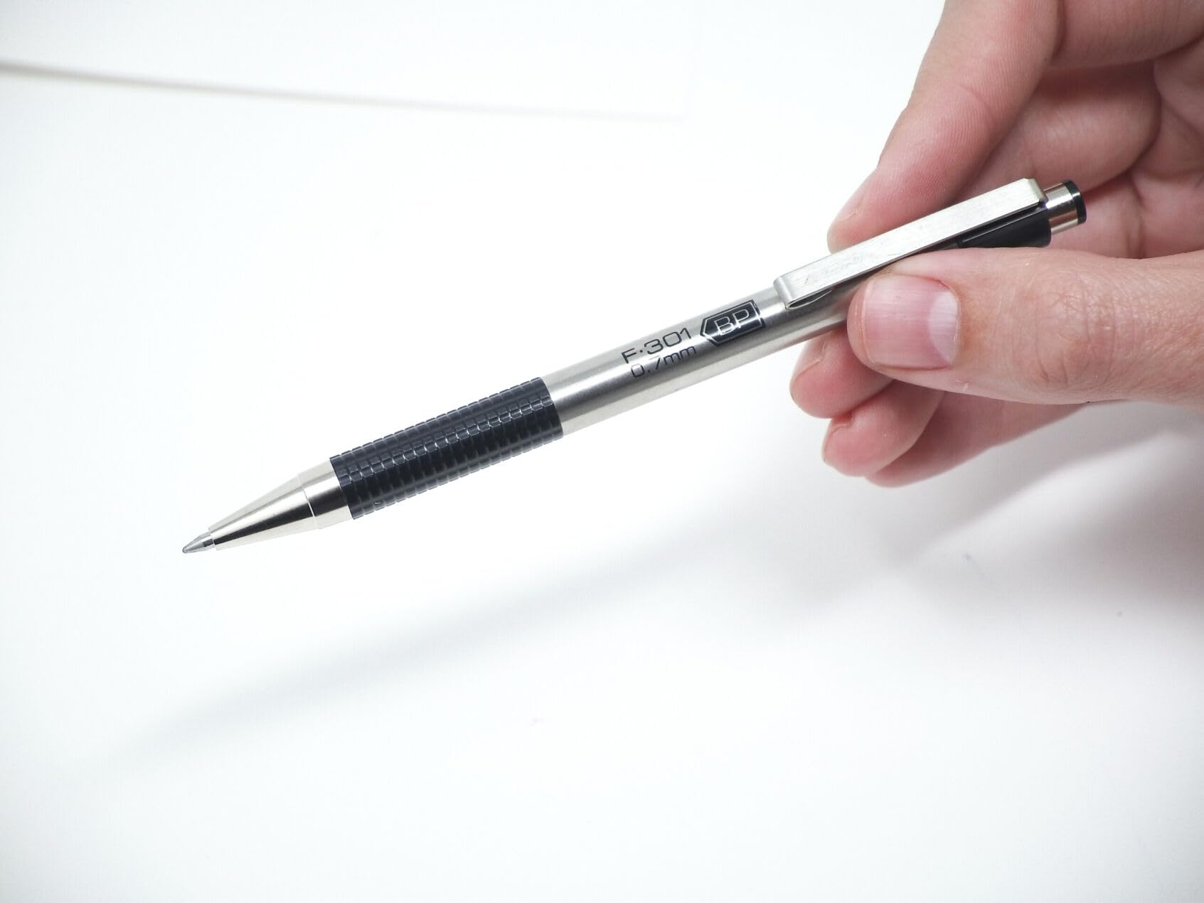 Mua Zebra Pen F-301 Compact Retractable Ballpoint Pen, Stainless Steel ...