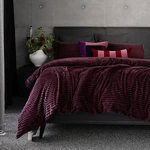 Channel Quilt Cover Set Plum Super King : Amazon.com.au: Home