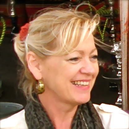 5 Chairs 5 Choices: Own your behaviours, master your communication ...