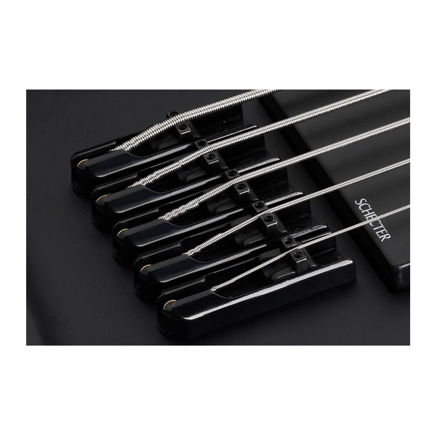 Mua Schecter Stiletto Stealth - Satin Black, 5-String trên Amazon Mỹ ...