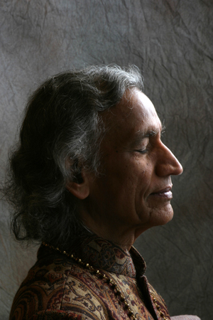 Amrit Yoga and the Yoga Sutras: Desai, Yogi Amrit, Desai, Amrit ...