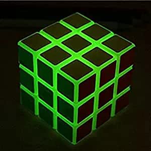 Amazon.com: SHUYUE 3x3 Green Fluorescent Speed Cube Glow in Dark Magic ...