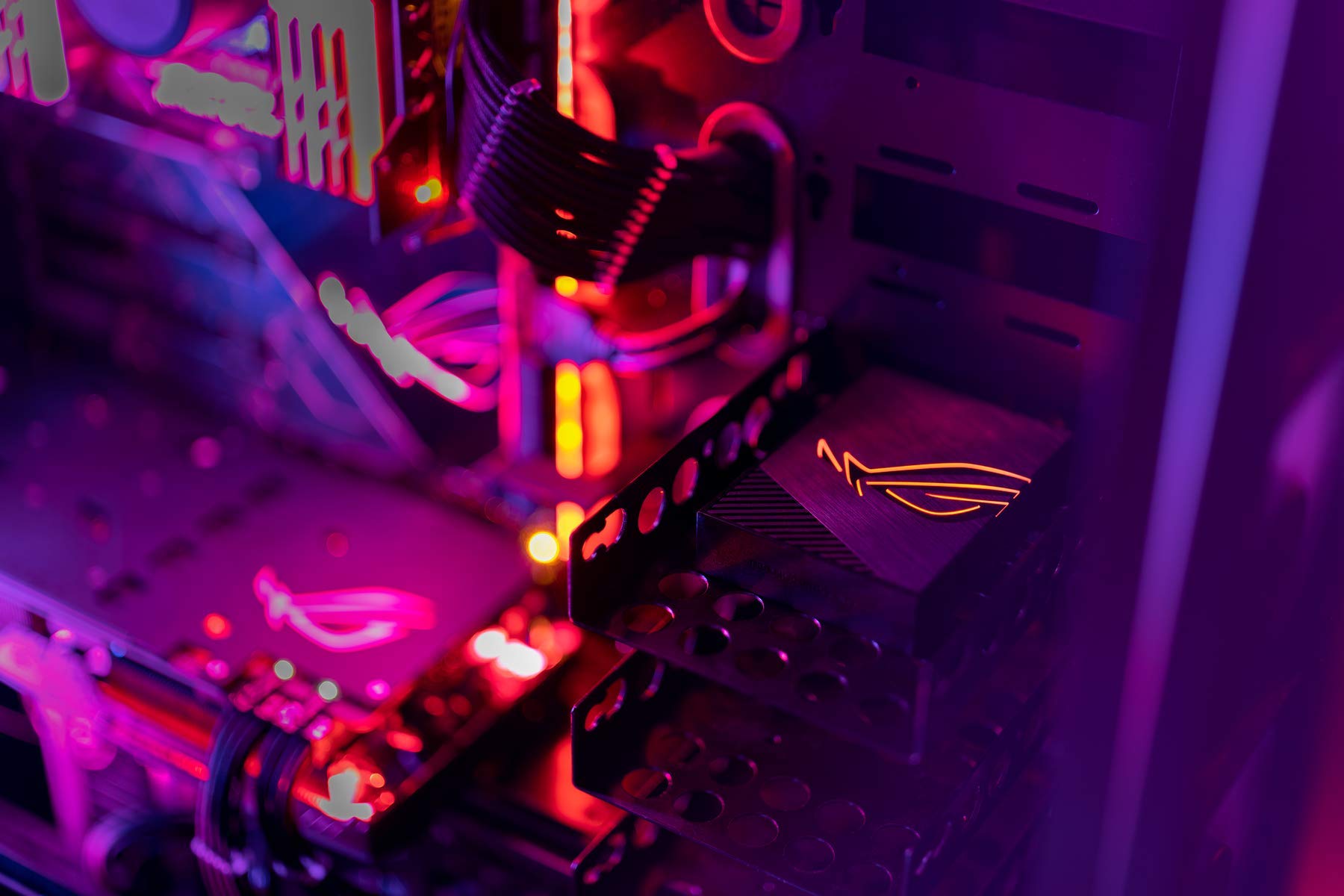 ASUS Addressable RGB Controller With Four-Ports Three Magnetic LED ...