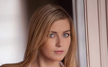 Amazon.com: Abigaile Johnson (96x60 cm \ 38x24 inch) Poster Silk Print ...