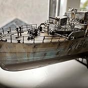 Revell 05132 43.9 cm HMCS Snowberry Model Kit: Amazon.co.uk: Toys & Games