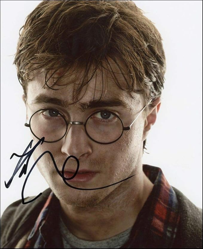 DANIEL RADCLIFFE - Harry Potter AUTOGRAPH Signed 8x10 Photo at Amazon's ...