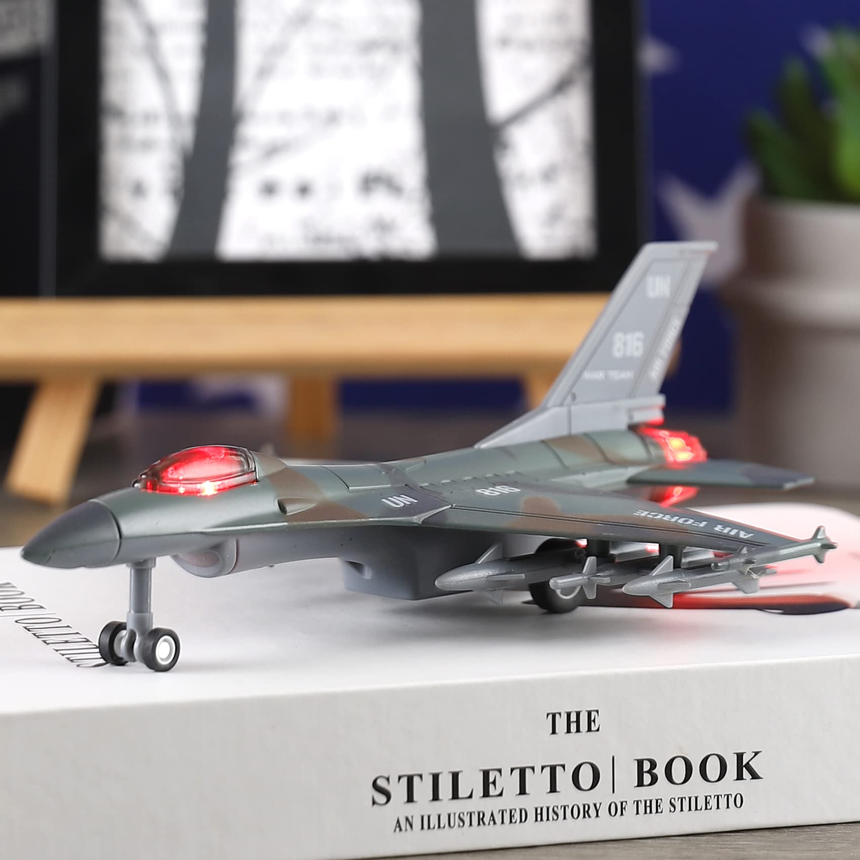 Mua F-16 Fighter Jet Falcon Diecast Military Toy Vehicle - 1:400 Scale ...