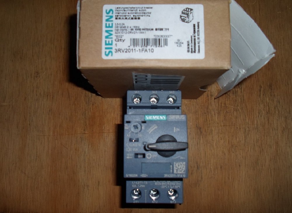 Siemens Manual Motor Starter Knob 3.5 to 5A 3P: Amazon.com: Industrial ...