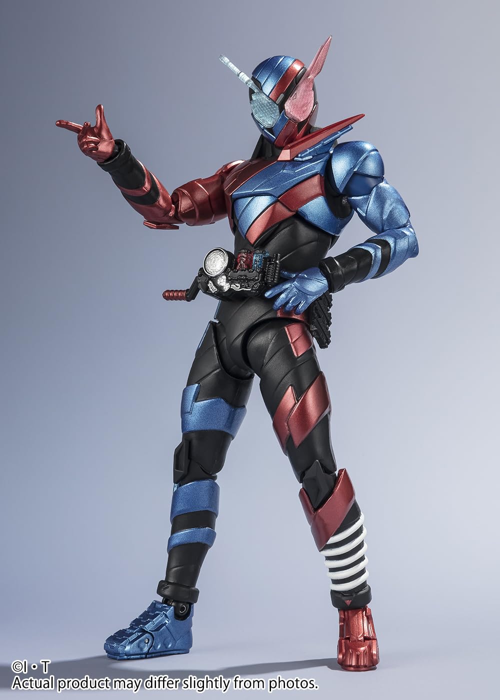 Mua Kamen Rider Build Rabbit Tank Form Action Figure, Heisei ...