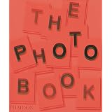 The Photography Book: Editors of Phaidon Press: 9780714839370: Amazon ...