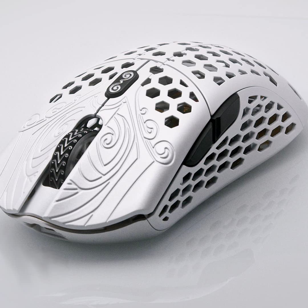 Mua FinalMouse Starlight-12 Pegasus (Medium) trên Amazon Mỹ chính hãng 2024 | Fado
