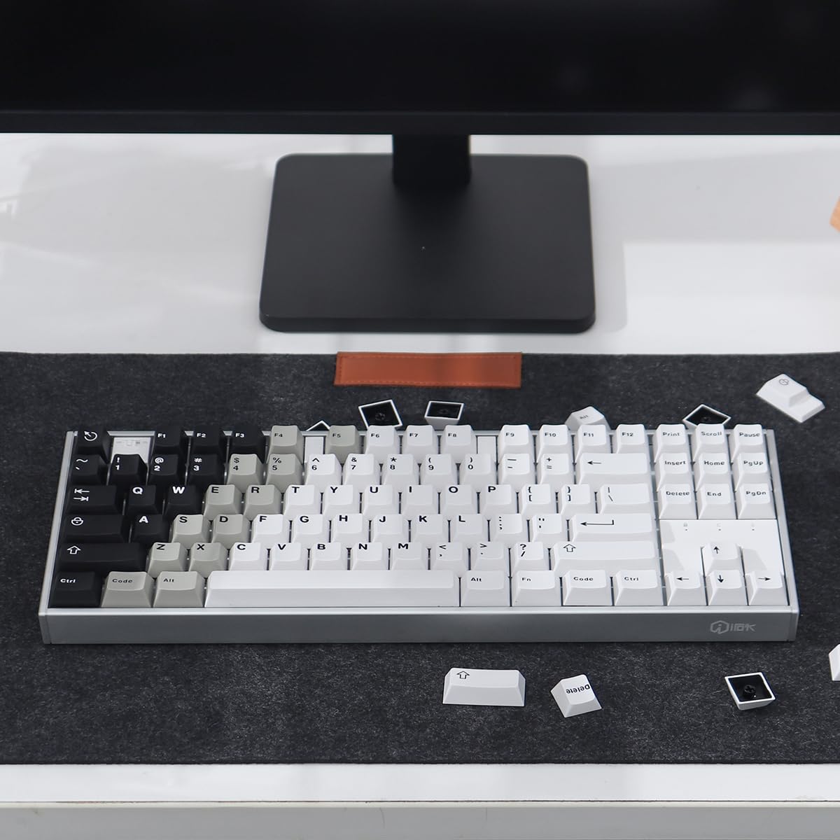 Mua Doubleshot PBT Keycap Set, Black White Keycaps 75 Percent, Cherry ...