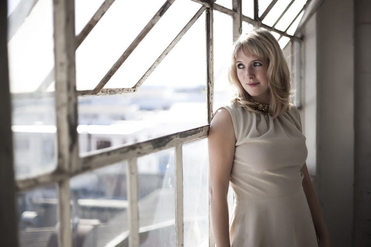 Zoo City: Amazon.co.uk: Lauren Beukes: 9780857660541: Books