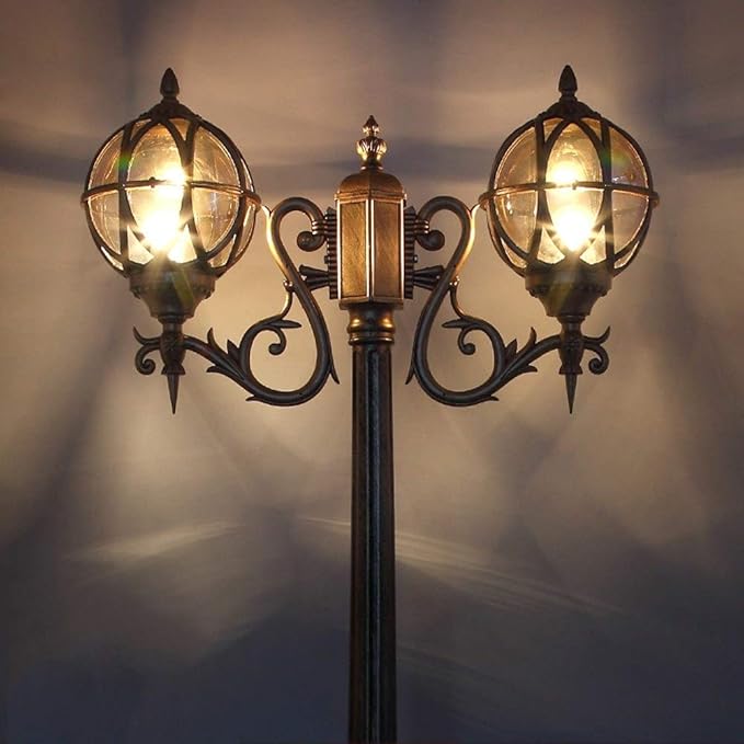 2-Licht-Außenleuchte für den Außenbereich Traditionelle Straßenlaterne ...