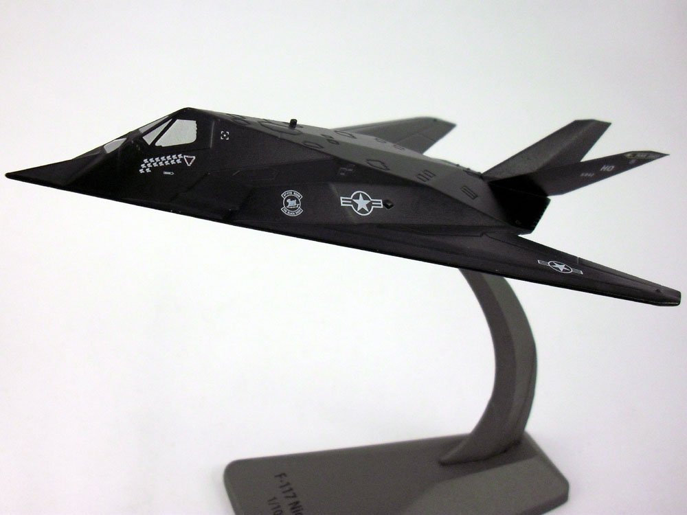 Lockheed F-117 Nighthawk - Stealth Fighter - 1/144 Scale Diecast Model ...
