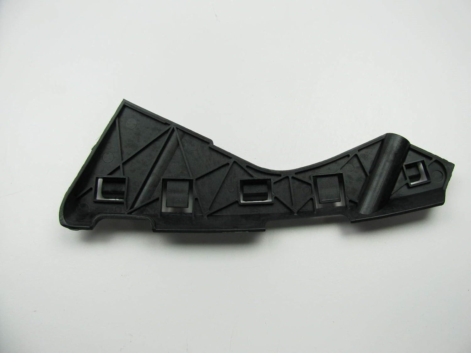 Amazon.com: HYUNDAI 86552-3K500 Bracket-FR Bumper UPR Side MTG: Automotive