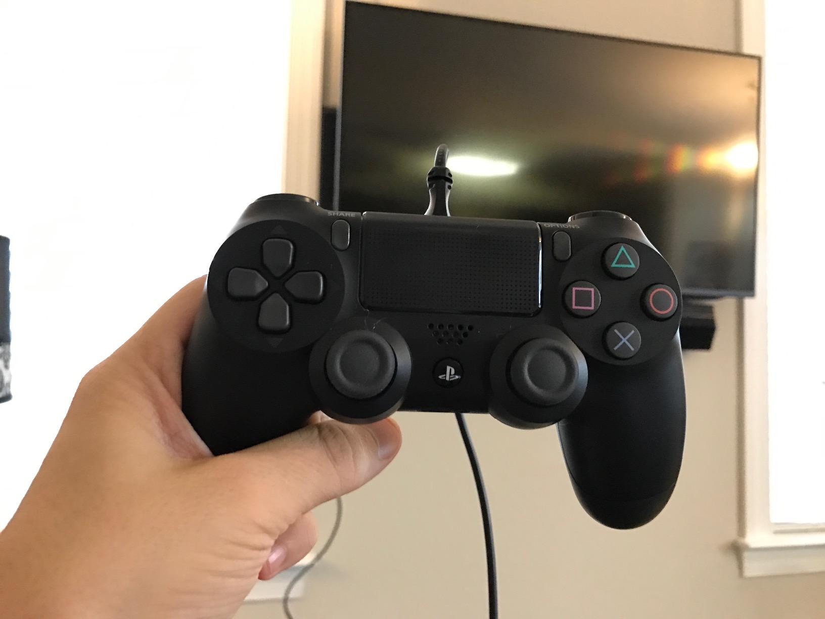 DualShock 4 Wireless Controller for PlayStation 4 – Jet Black (CUH-ZCT2 ...