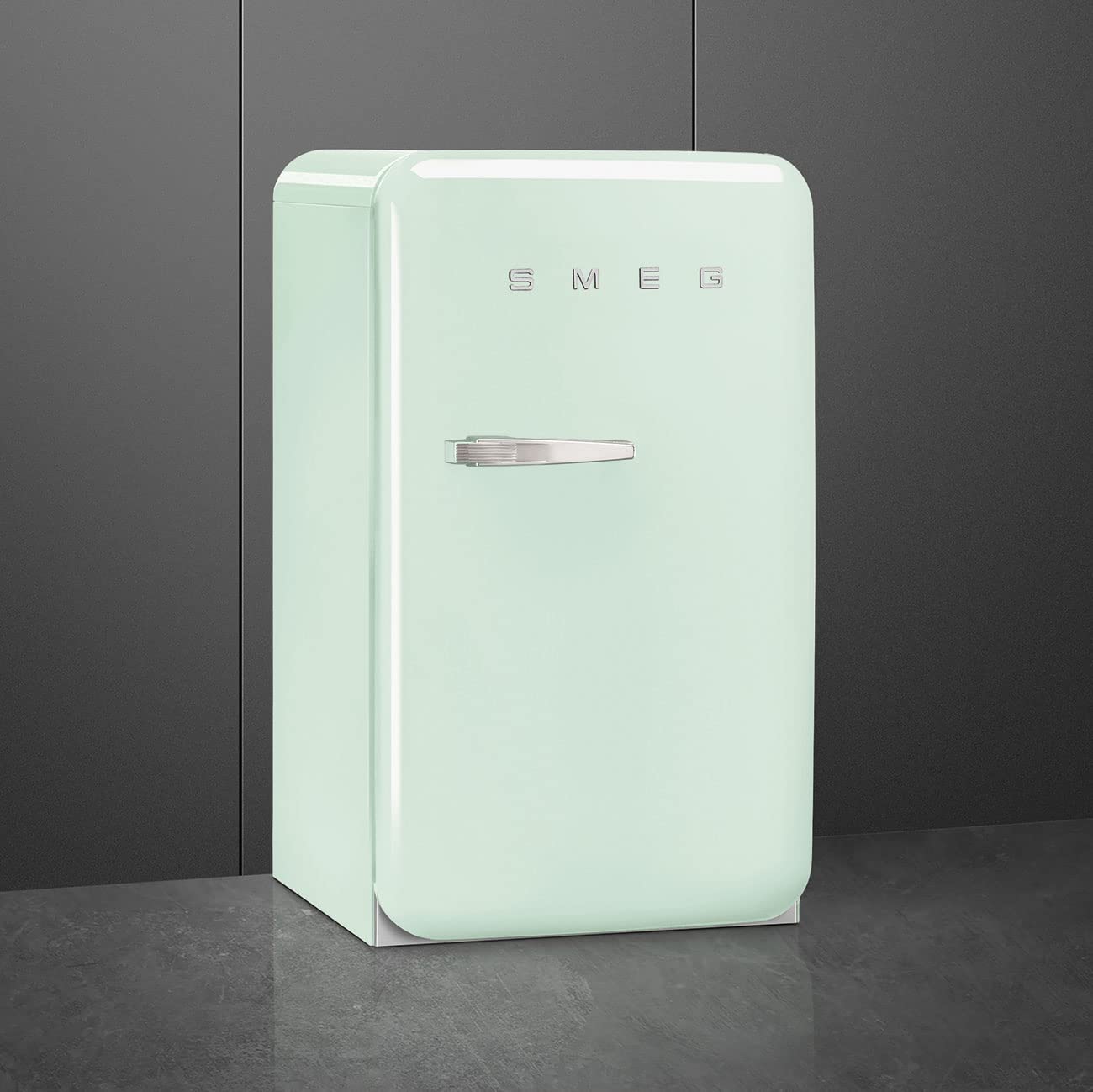Mua Smeg FAB10 50's Retro Style Aesthetic Refrigerator with 4.48 Cu ...