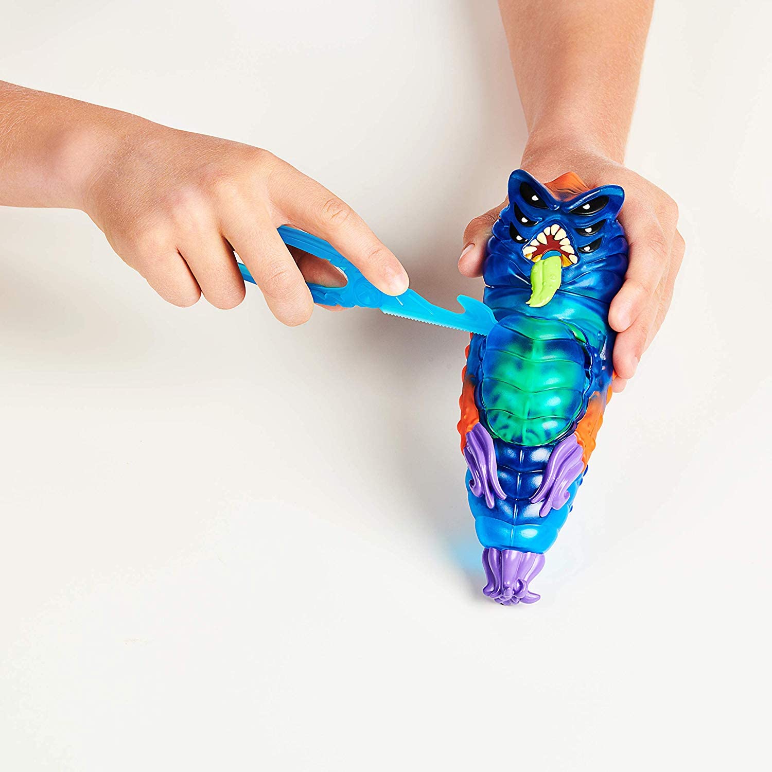 Mua Treasure X Aliens - Glow in the Dark Anatomy Aliens trên Amazon ...