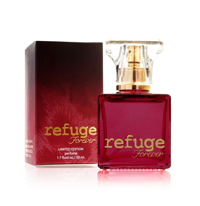 Amazon.com : CHARLOTTE RUSSE Refuge Forever Perfume Spray - Elegant ...