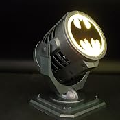 Amazon.com: Batman: Metal Die-Cast Bat-Signal (9780762462162): Running ...