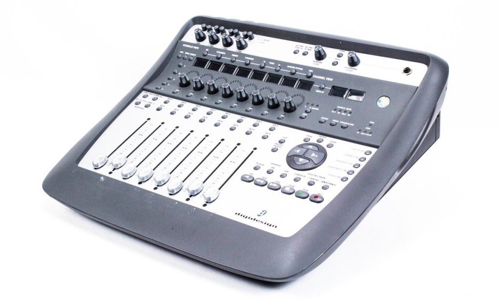 Mua Digidesign Digi 002 Firewire Music Production System trên Amazon Mỹ ...