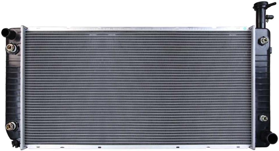 Amazon.com: AutoShack RK1112 34in. Complete Radiator Replacement for ...