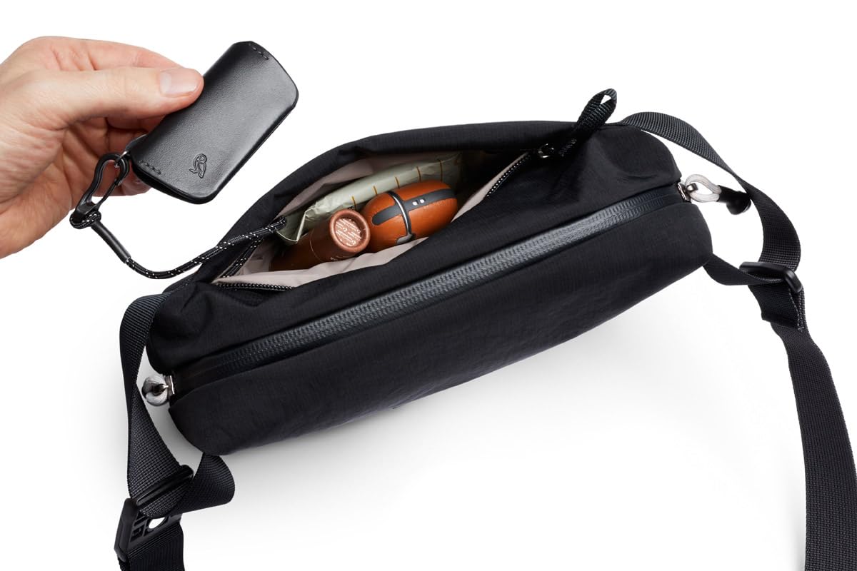 Mua Bellroy Lite Sling Mini - Black trên Amazon Mỹ chính hãng 2025 | Fado
