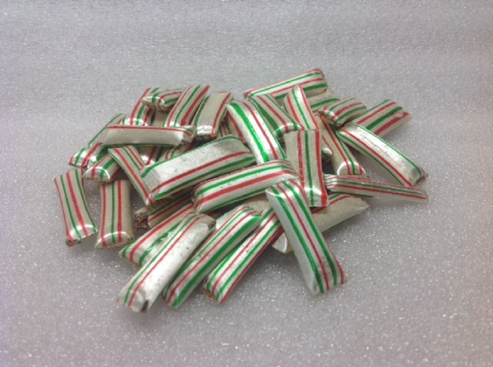 Amazon.com : Old Fashion Mint Straws Christmas Candy 1 pound Peppermint ...