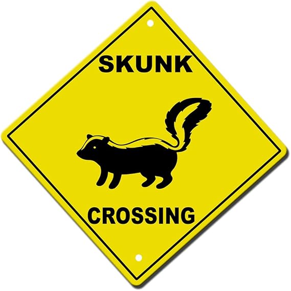Amazon.com: Fastasticdeals Skunk Crossing Metal Aluminum Novelty Sign ...